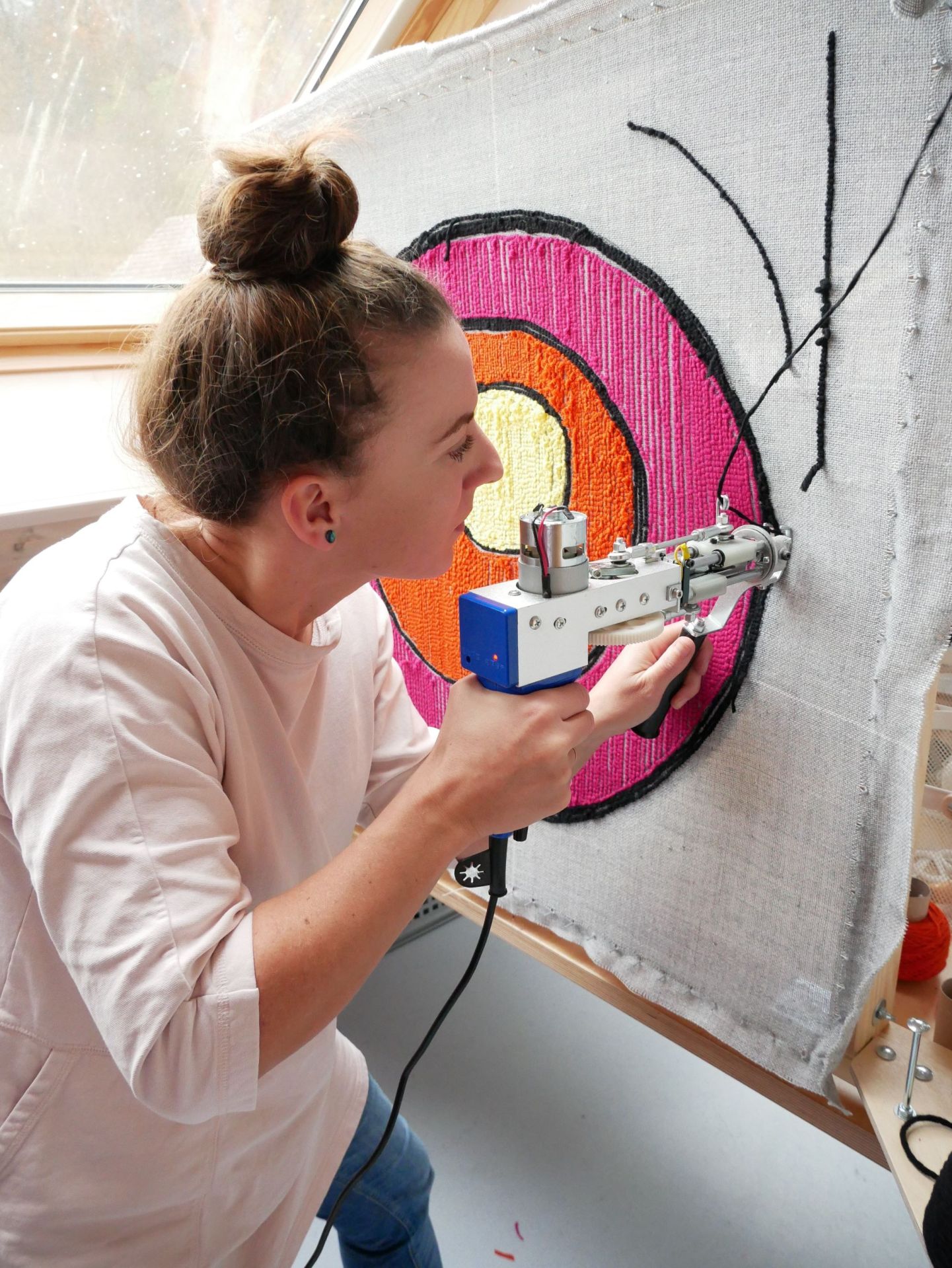 Tufting. In kurzer Zeit zum eigenen Teppich | Stadt Friedberg